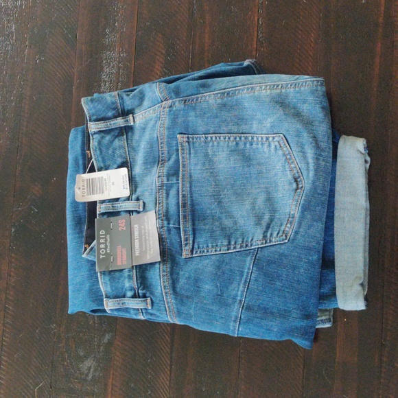 torrid | Jeans | Torrid Bombshell Straight Jeans 24s | Poshmark
